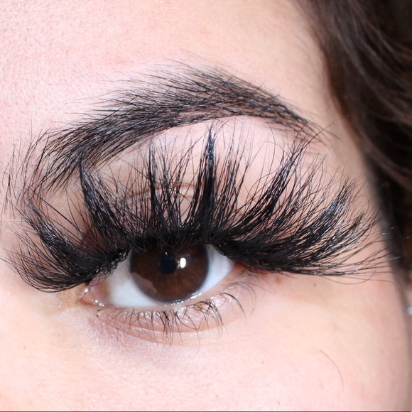 Makeup | 25mm Mink Lashes Empress | Poshmark